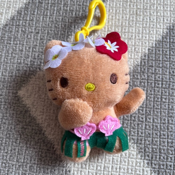 Hello Kitty | Accessories | Hello Kitty Hawaii Hula Girl Keychain ...